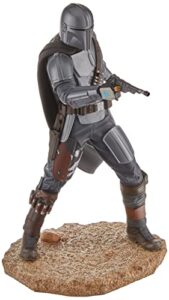 star wars premier collection: the mandalorian mk3 1:7 scale statue, multicolor, 10 inches