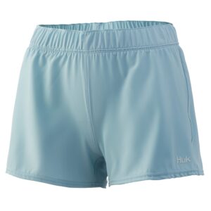 huk women's ashley ladies performance quick-drying short, ice blue, small