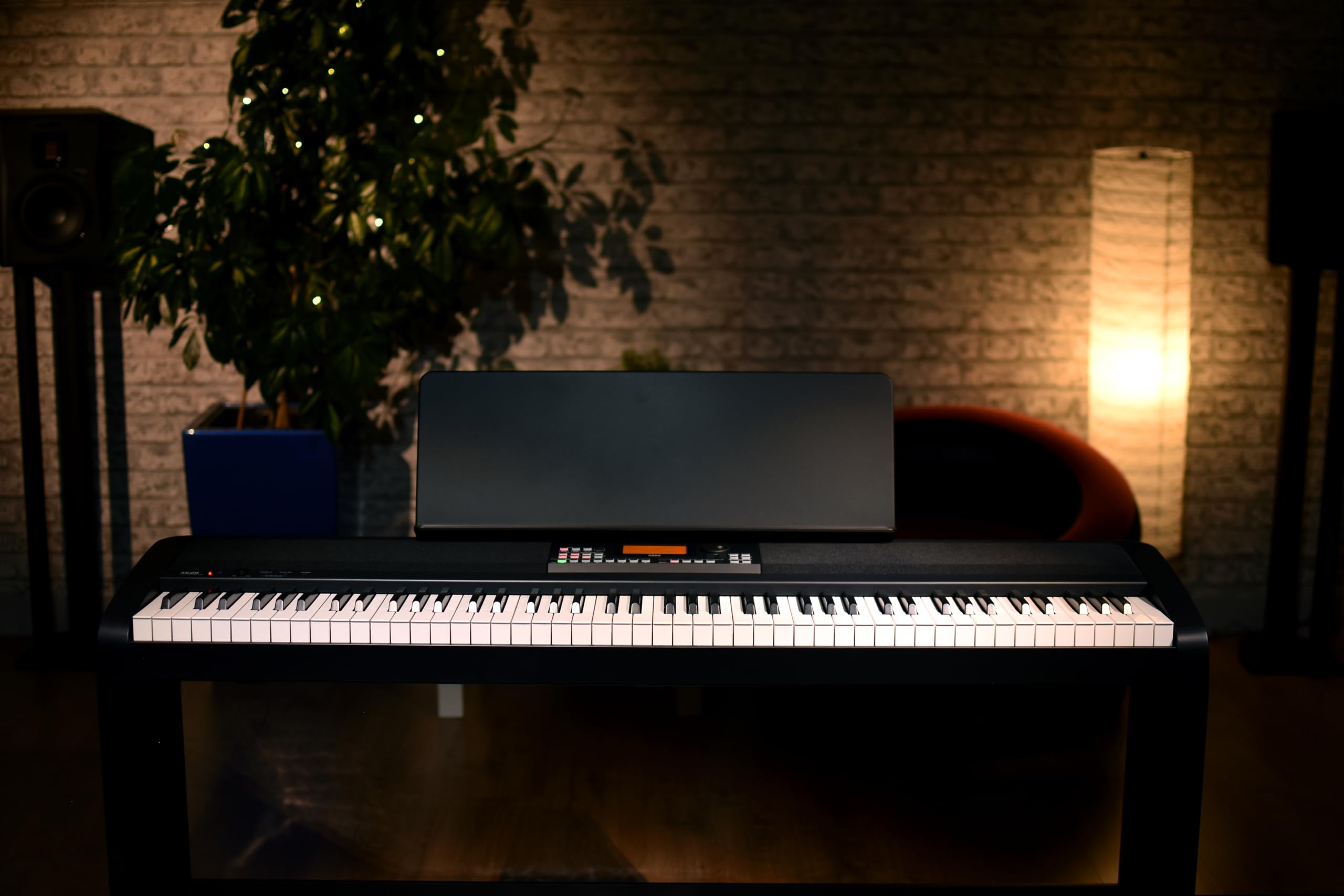 Korg XE20SP Digital Ensemble Piano