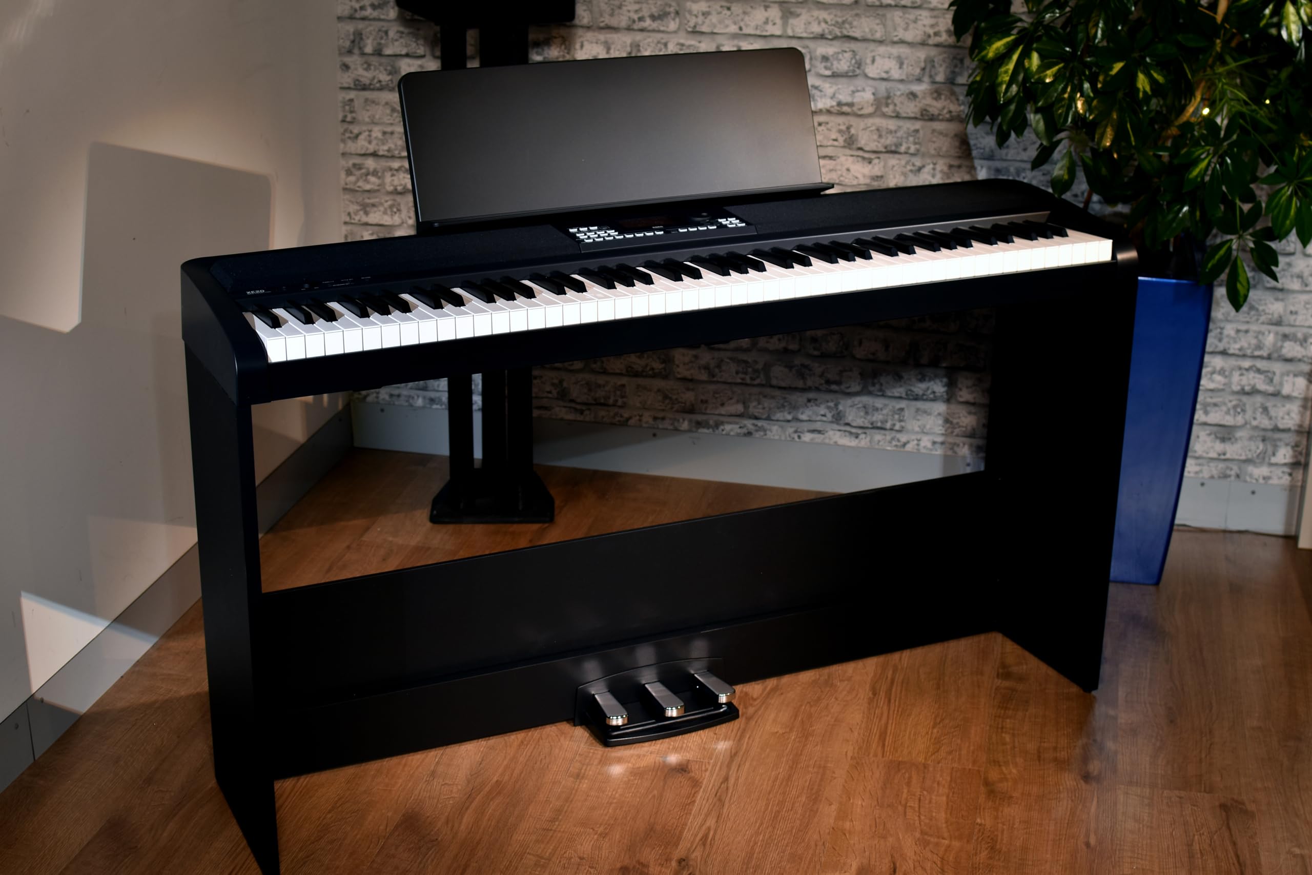 Korg XE20SP Digital Ensemble Piano