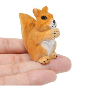 Selsela Squirrel Figurine Garden Statue Home Decoration Miniature Wood Forest Critter Art Mini Carved Small Animal