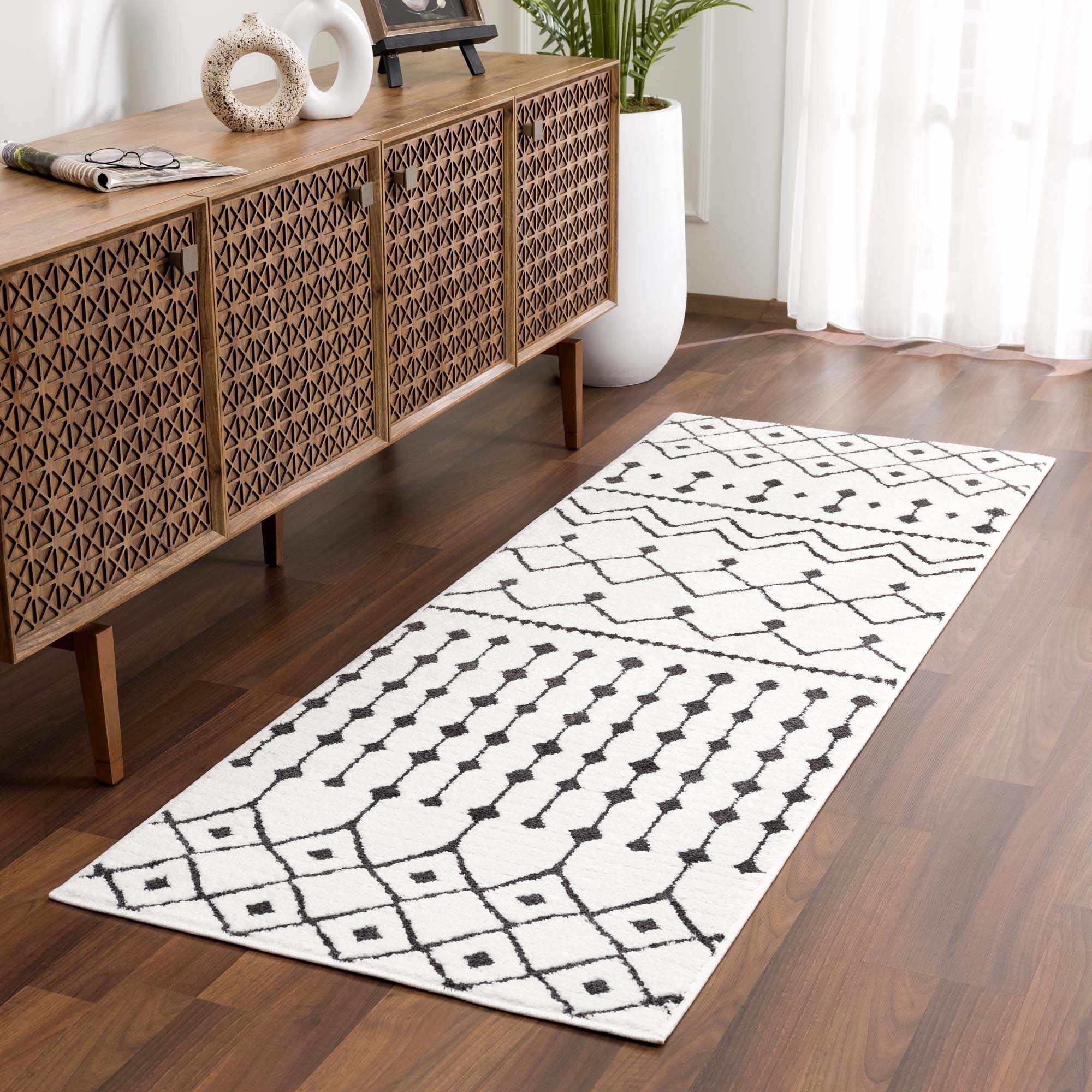 Hauteloom Ringwood 8' 10" x 12' Moroccan Farmhouse Shag - Black, Charcoal, White Bohemian Area Rug - Rectangle - Polypropylene and Polyester Blend