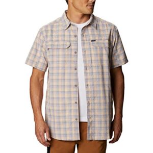 Columbia Men’s Silver Ridge Short Sleeve Seesucker Shirt, Moisture Wicking, Sun Protection, Mocha Gingham Ombre, Small