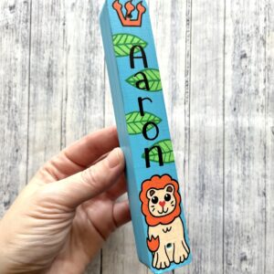 Personalized Lion Mezuzah, Hand Painted Wood Scroll Case, Jewish Hebrew Baby Naming, Birthday Nursery, Gift for Bris, Brit Milah