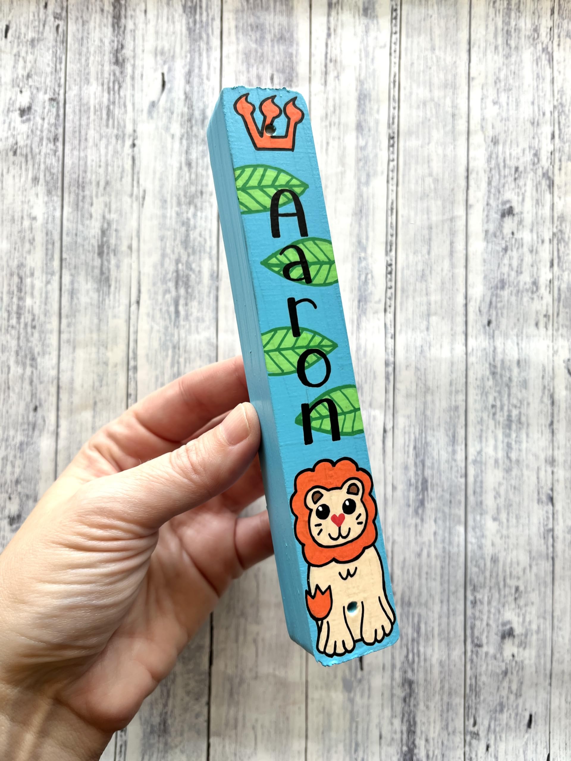 Personalized Lion Mezuzah, Hand Painted Wood Scroll Case, Jewish Hebrew Baby Naming, Birthday Nursery, Gift for Bris, Brit Milah