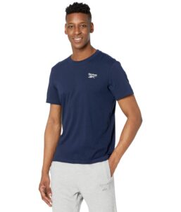 reebok men's standard training essentials graphic t-shirt, vector navy/small white logo, l