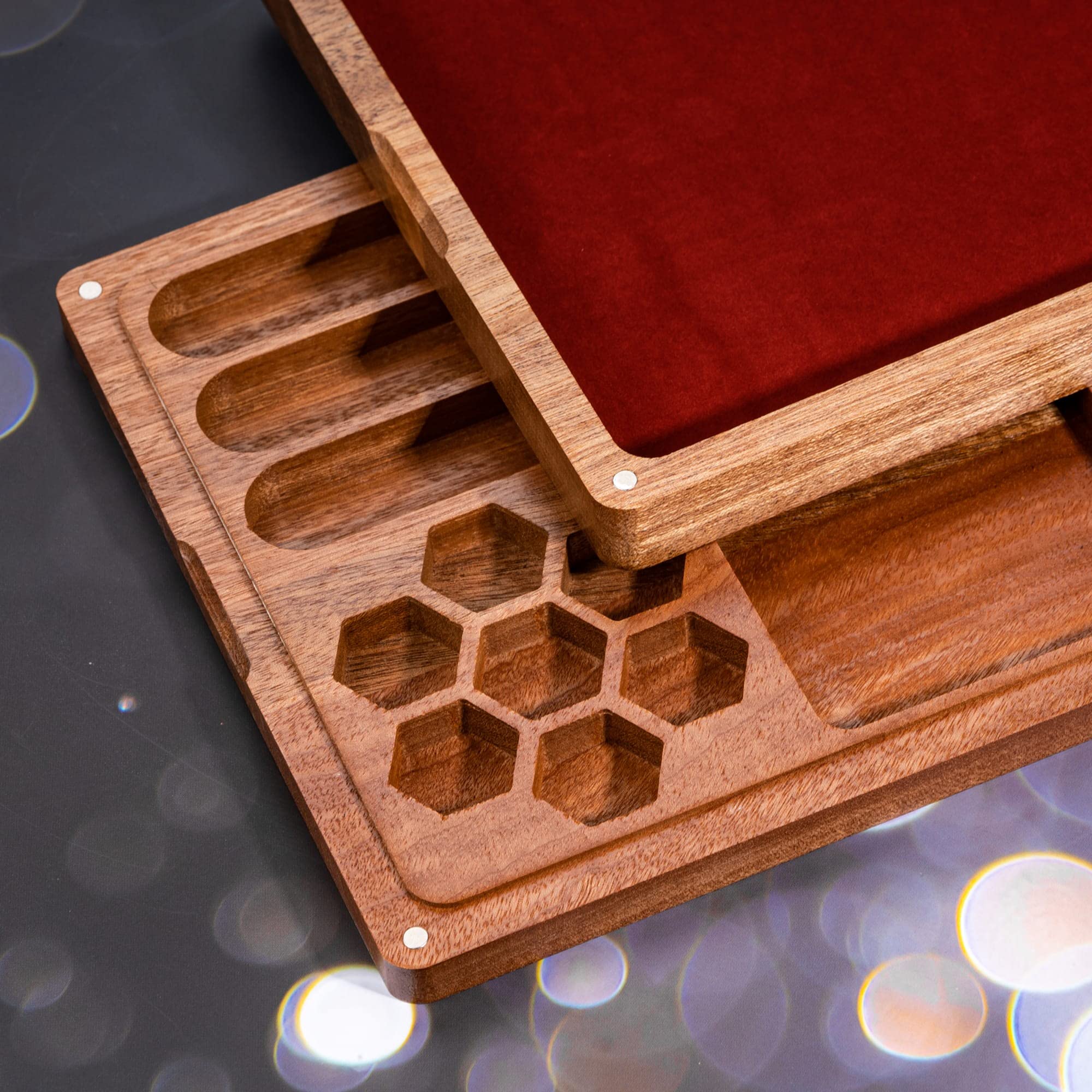 UDIXI 2 in 1 DND Dice Tray, Wooden Dice Box with Magnetic Lid & D&D Dice Holder Case, Dice Tray Combined into One for DND, D&D, RPG, Tabletop Games | Holds 6 Sets of Polyhedral Dice（Sapele Wood）