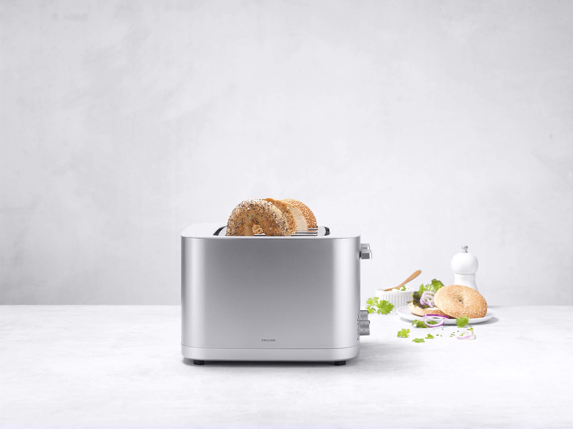 ZWILLING Enfinigy 4 Slice Toaster with Extra Wide 1.5" Slots for Bagels, 7 Toast Settings, Even Toasting, Reheat, Cancel, Defrost, Silver