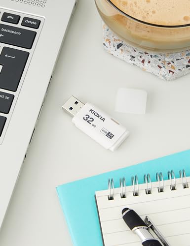 KIOXIA 32GB TransMemory U301 USB 3.2 Flash Drive, White