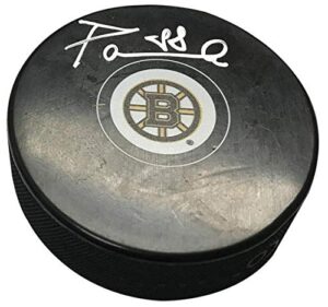 david pastrnak autograph puck - autographed nhl pucks