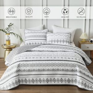 Flysheep 2-Piece Bohemian Geometric Twin Quilt Set for Kids, Aztec White n Black Boho Striped Summer Lightweight Bedspread/Coverlet Set, Brushed Microfiber for All Season - 68" x 86"