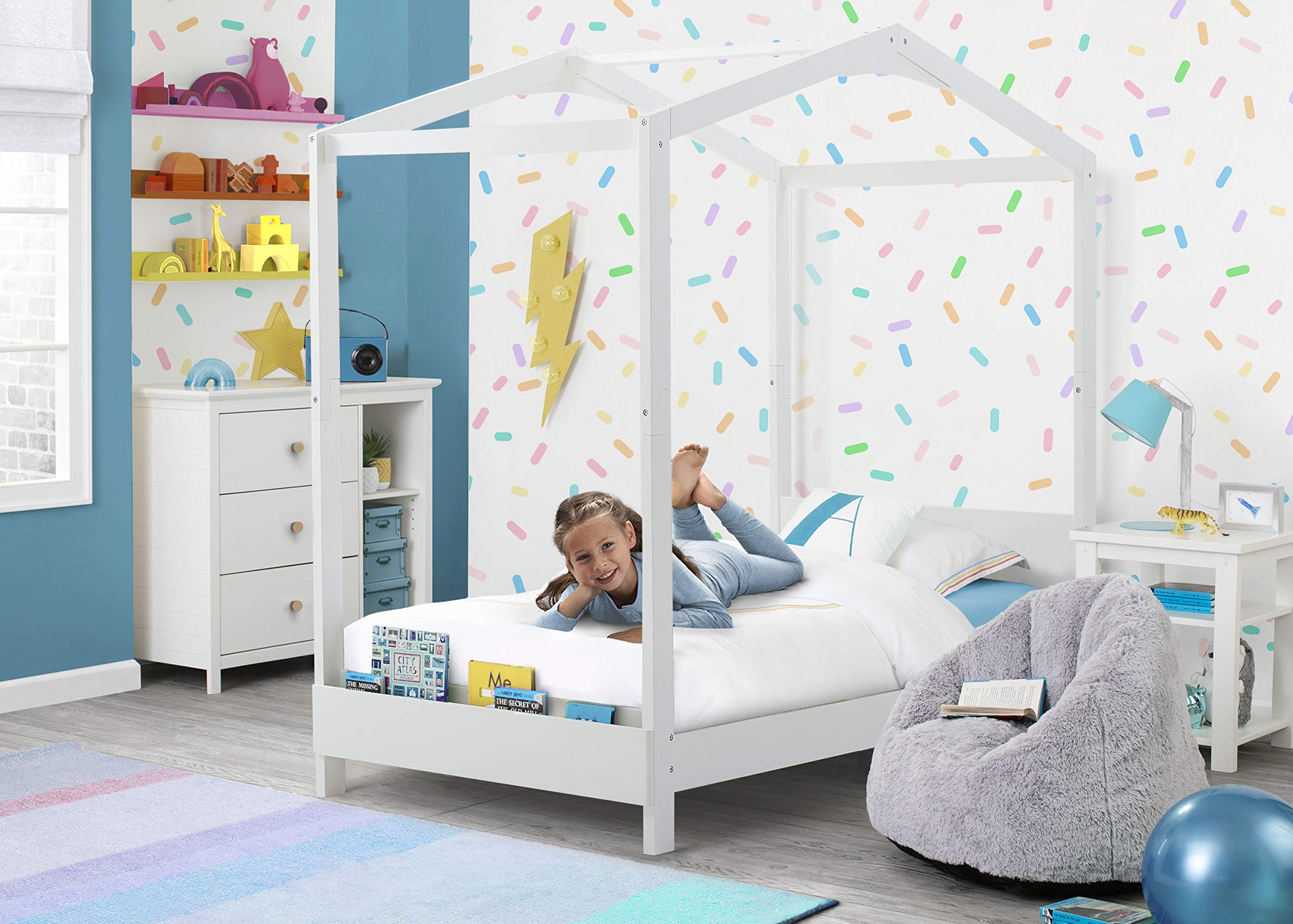 Delta Children Poppy House Wood Twin Bed, Platform Bed - No Box Spring Needed, Bianca White