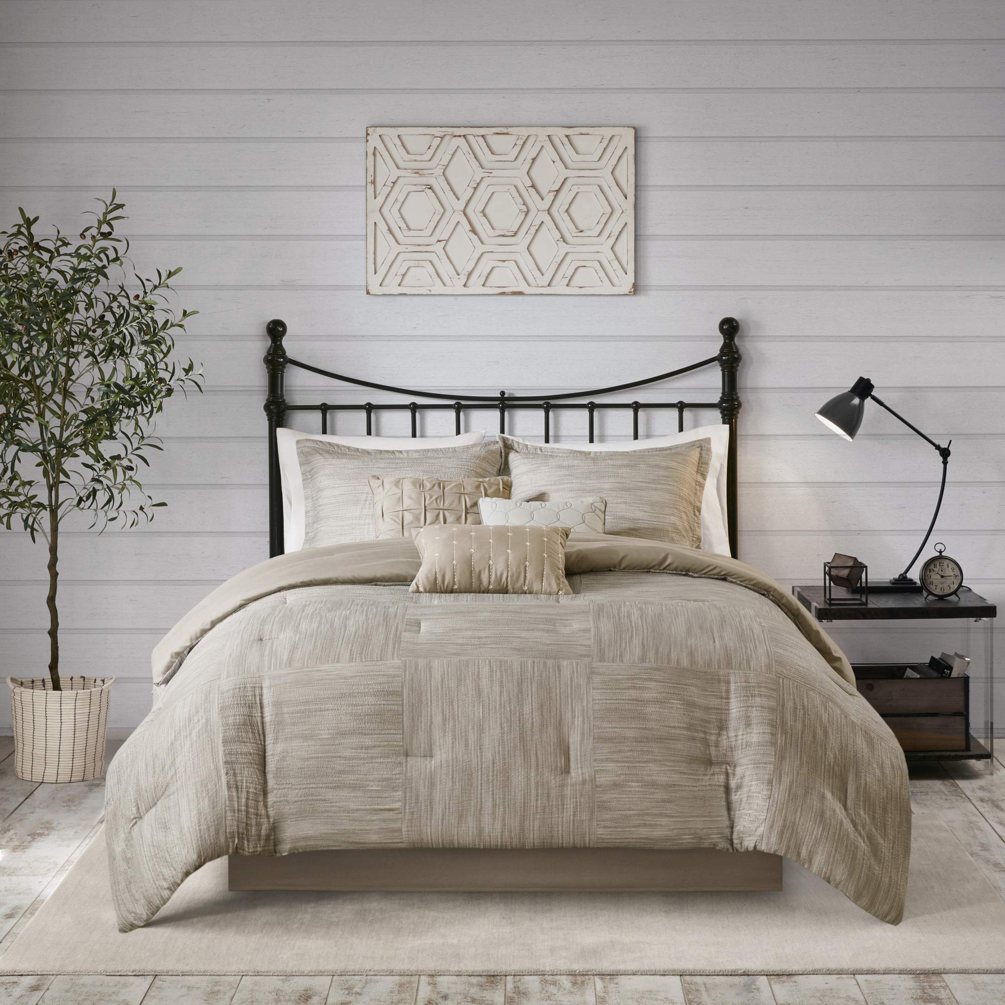 Madison Park Walter Comforter-Luxe Seersucker Print Design All Season Down Alternative Bedding, Matching Shams, Bedskirt, Decorative Pillows, King (104 in x 92 in), Taupe