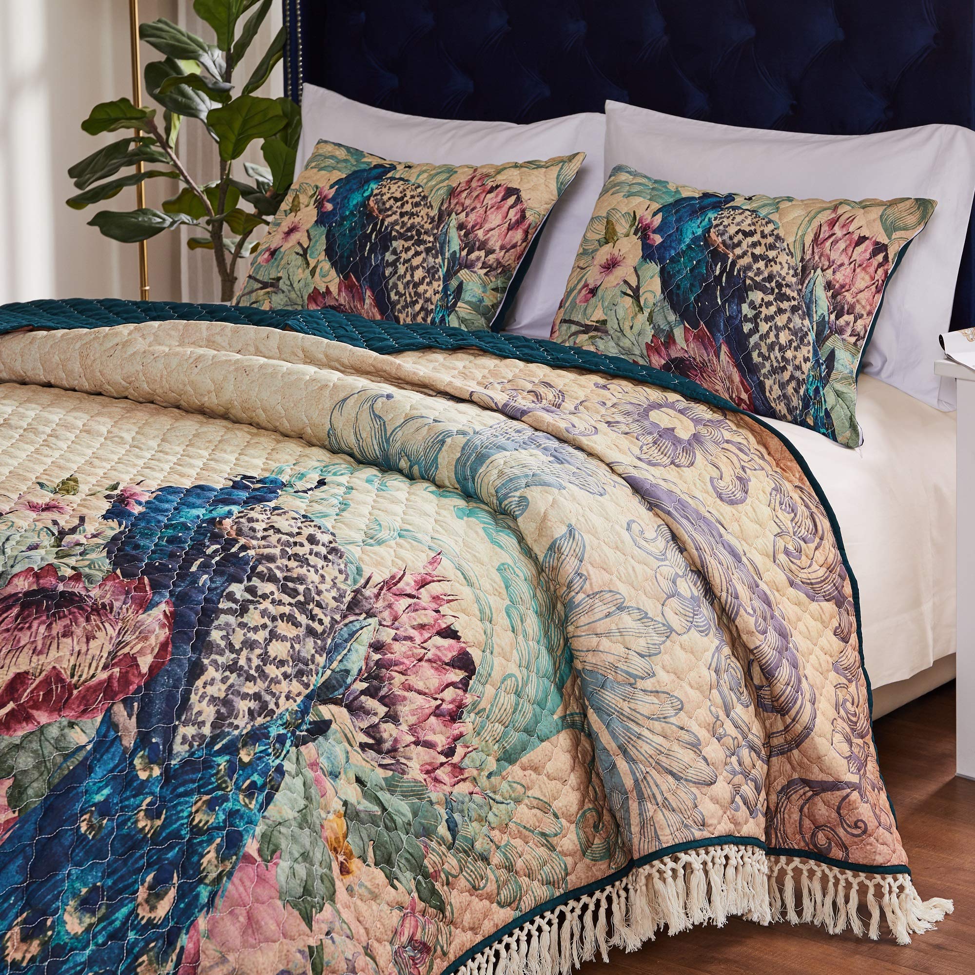 Barefoot Bungalow Eden Peacock Quilt Set, Full/Queen (3 Piece), Ecru