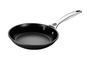 le creuset toughened nonstick pro fry pan, 8"