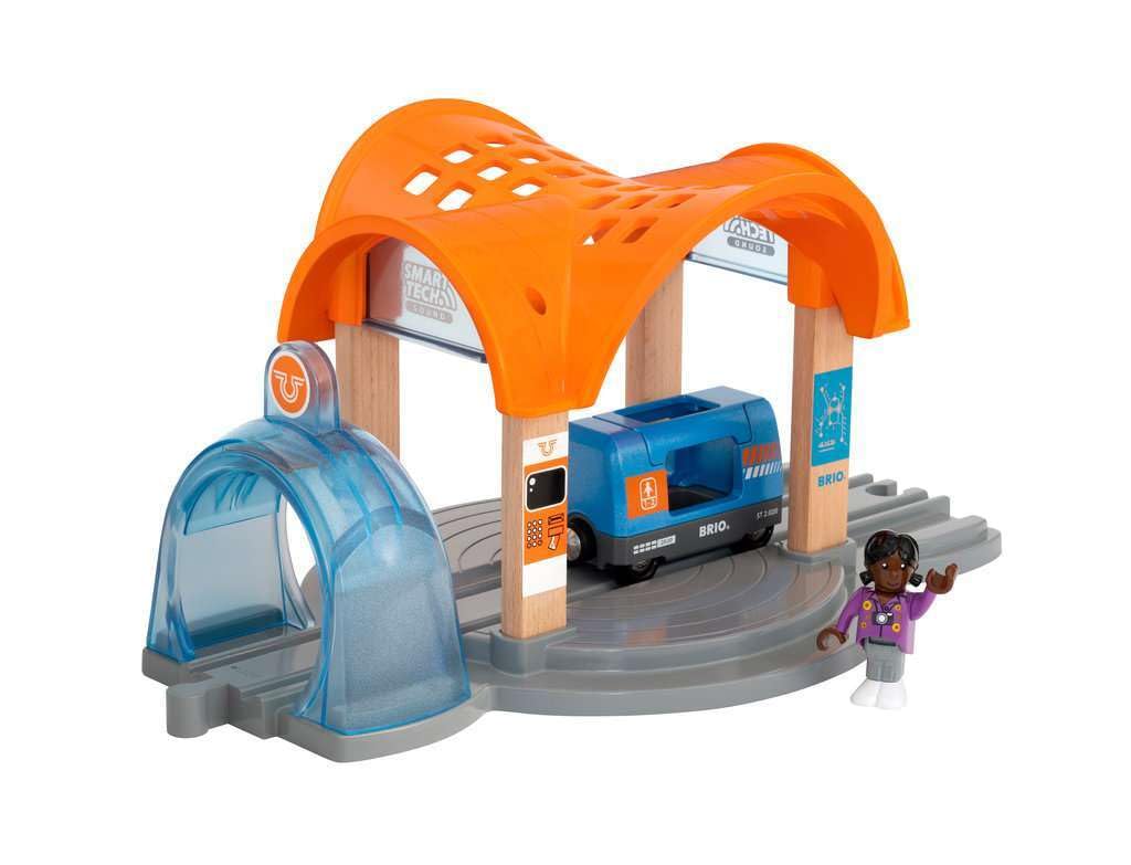 BRIO 33973 Smart Tech Sound Action Tunnel Station | Wooden Toy Train Set for Kids Age 3 and Up