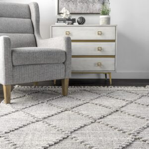 nuLOOM Skylar Geometric Trellis Tassel Area Rug, 7x9, Beige