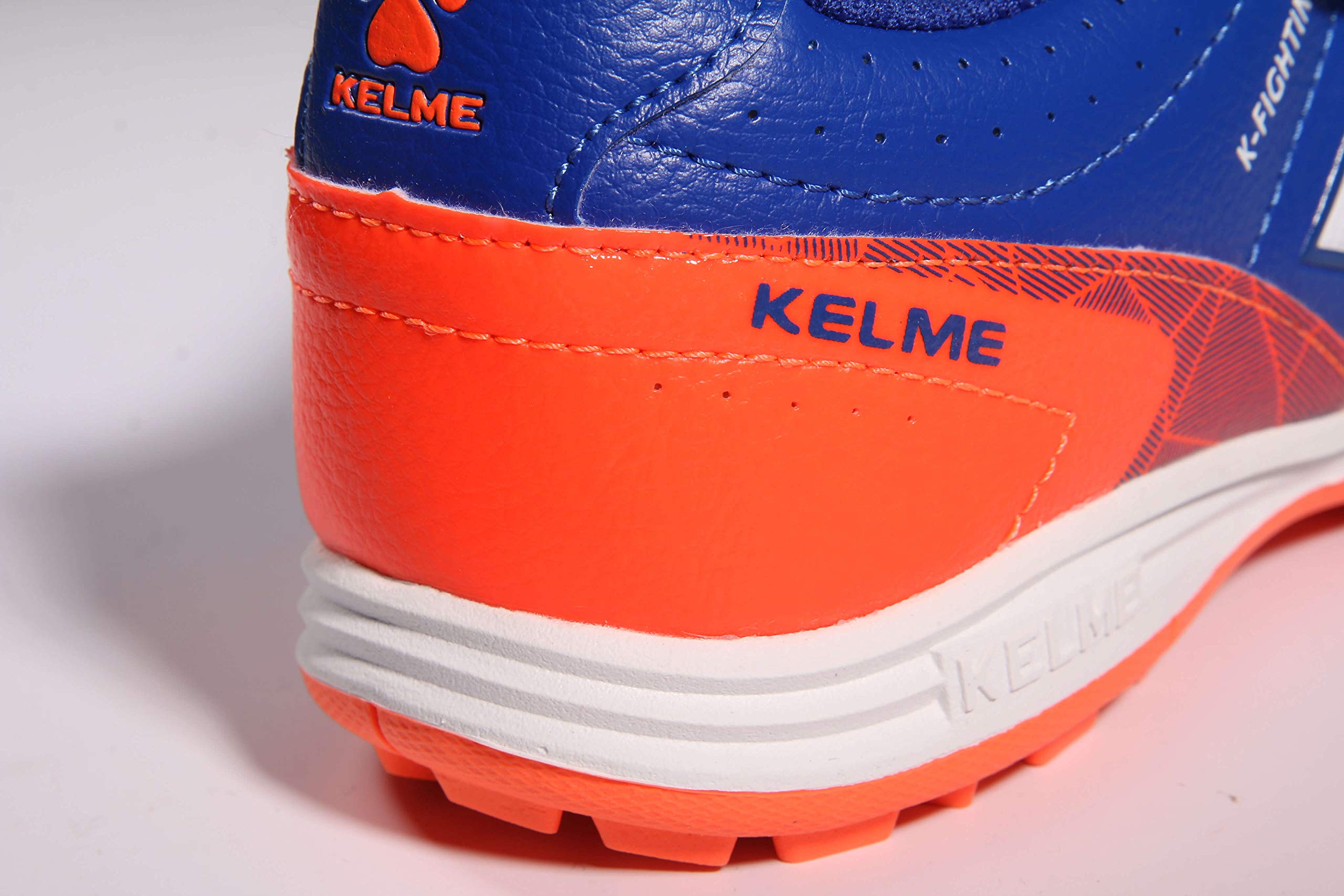 KELME Laceless Soccer Shoes for Kids and Youth – Soccer Cleats Turf or Futsal – Boys/Girls – Indoor or Outdoor Football Boots (Blue/Orange, 4)