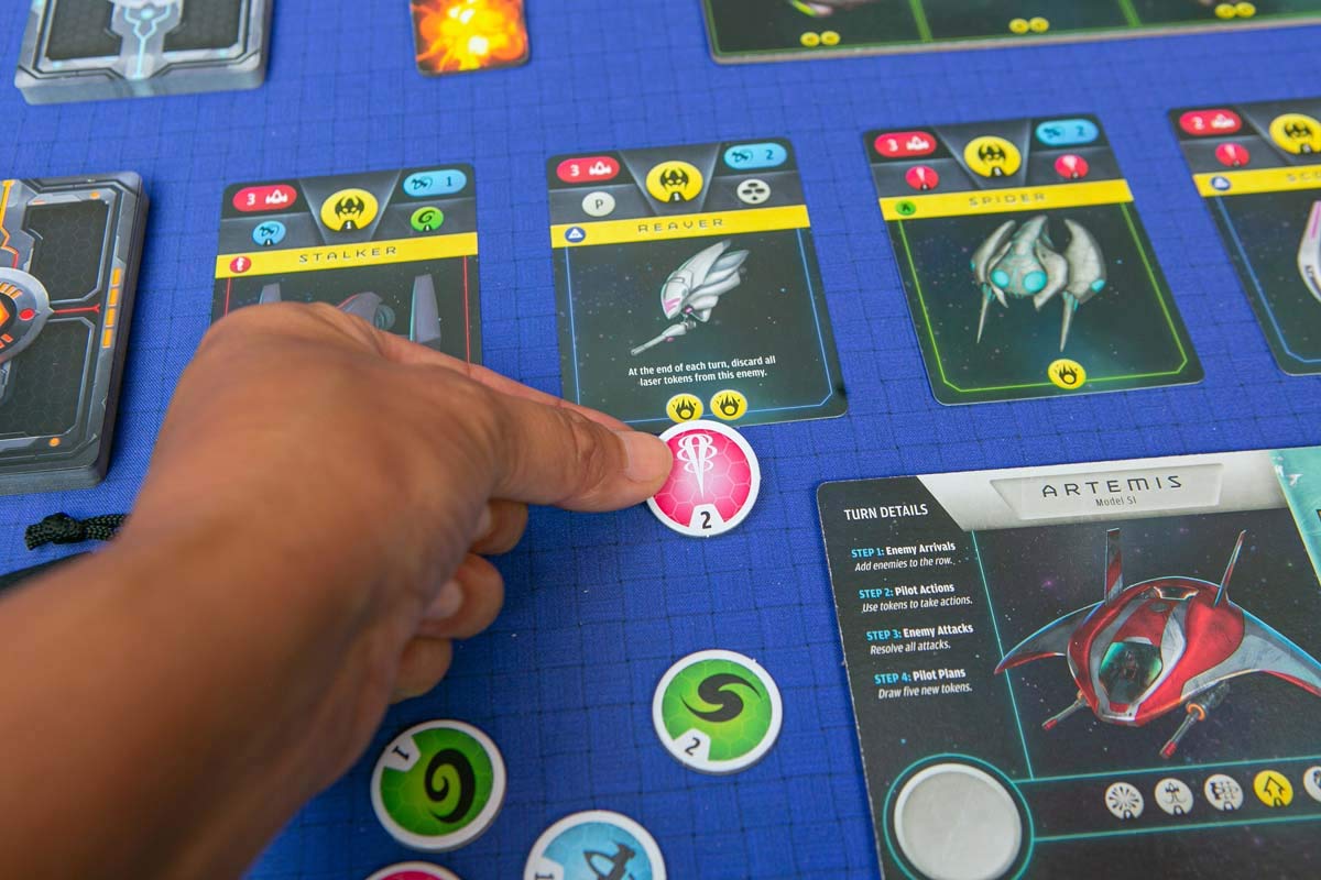 Renegade Game Studios Warp's Edge | A Solo bag-building Game of Epic Space Combat for Ages 10+