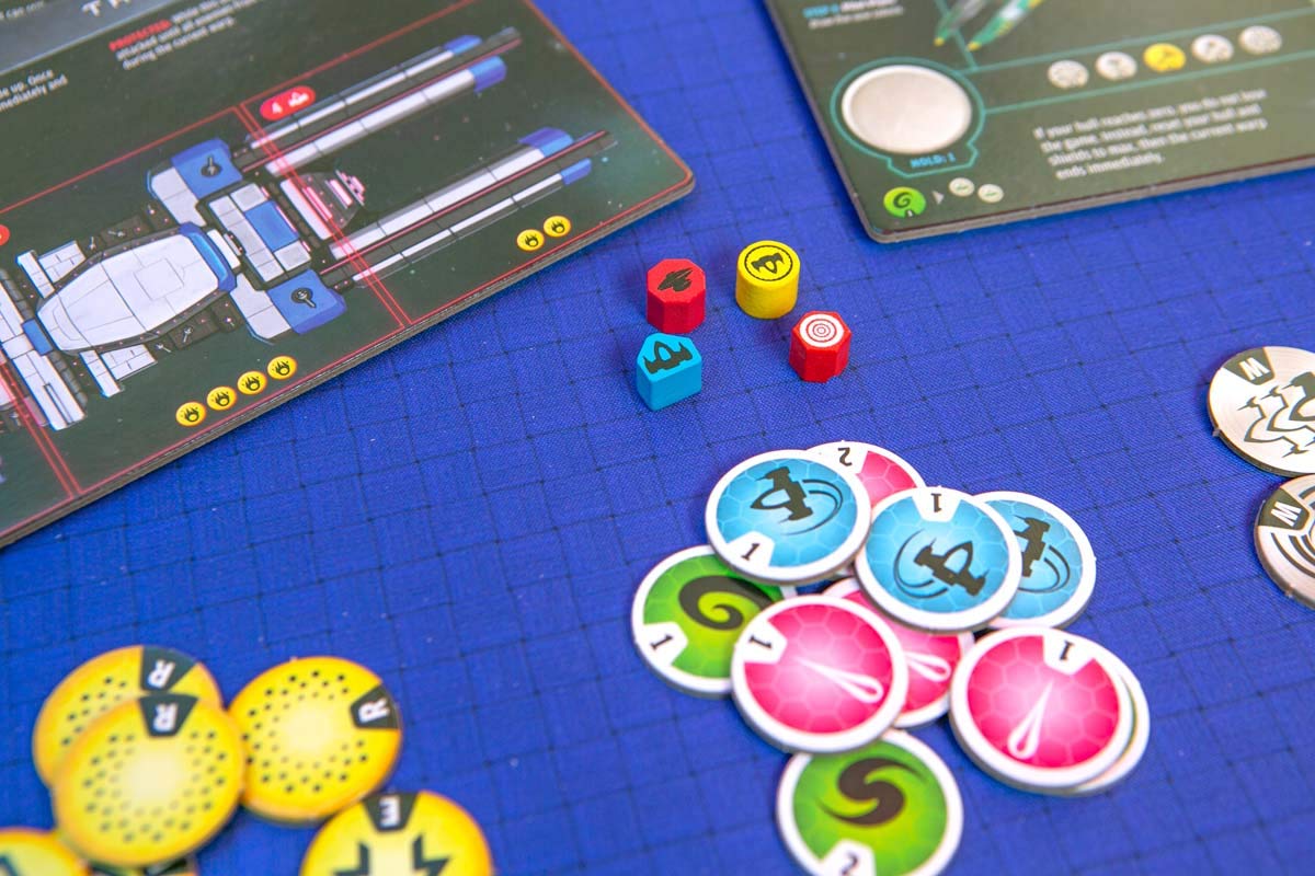 Renegade Game Studios Warp's Edge | A Solo bag-building Game of Epic Space Combat for Ages 10+