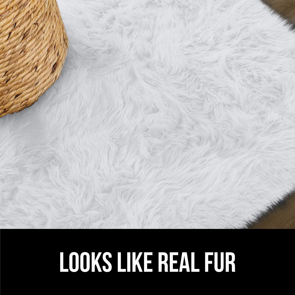 Gorilla Grip Fluffy Faux Fur Rug, 5x7, Machine Washable Soft Furry Area Rugs, Rubber Backing, Plush Floor Carpets for Baby Nursery, Bedroom, Living Room Shag Carpet, Luxury Home Decor, White