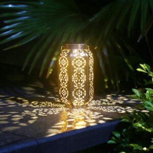 newvivid Solar Lights Outdoor Metal Solar Lantern Outdoor Hanging Retro Decorative Lanterns with Durable Handle Solar Powered Waterproof LED Table Lanterns Lighting for Yard Patio 1 Pc Bronze