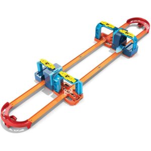 Hot Wheels Track Builder Playset Ultra Boost Kit, Powered by a Motorized Booster, 5 Configurations, 1:64 Scale Toy Car