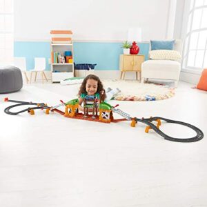 Thomas & Friends Walking Bridge train set, playset with motorized train for preschoolers ages 3 and older