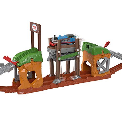 Thomas & Friends Walking Bridge train set, playset with motorized train for preschoolers ages 3 and older