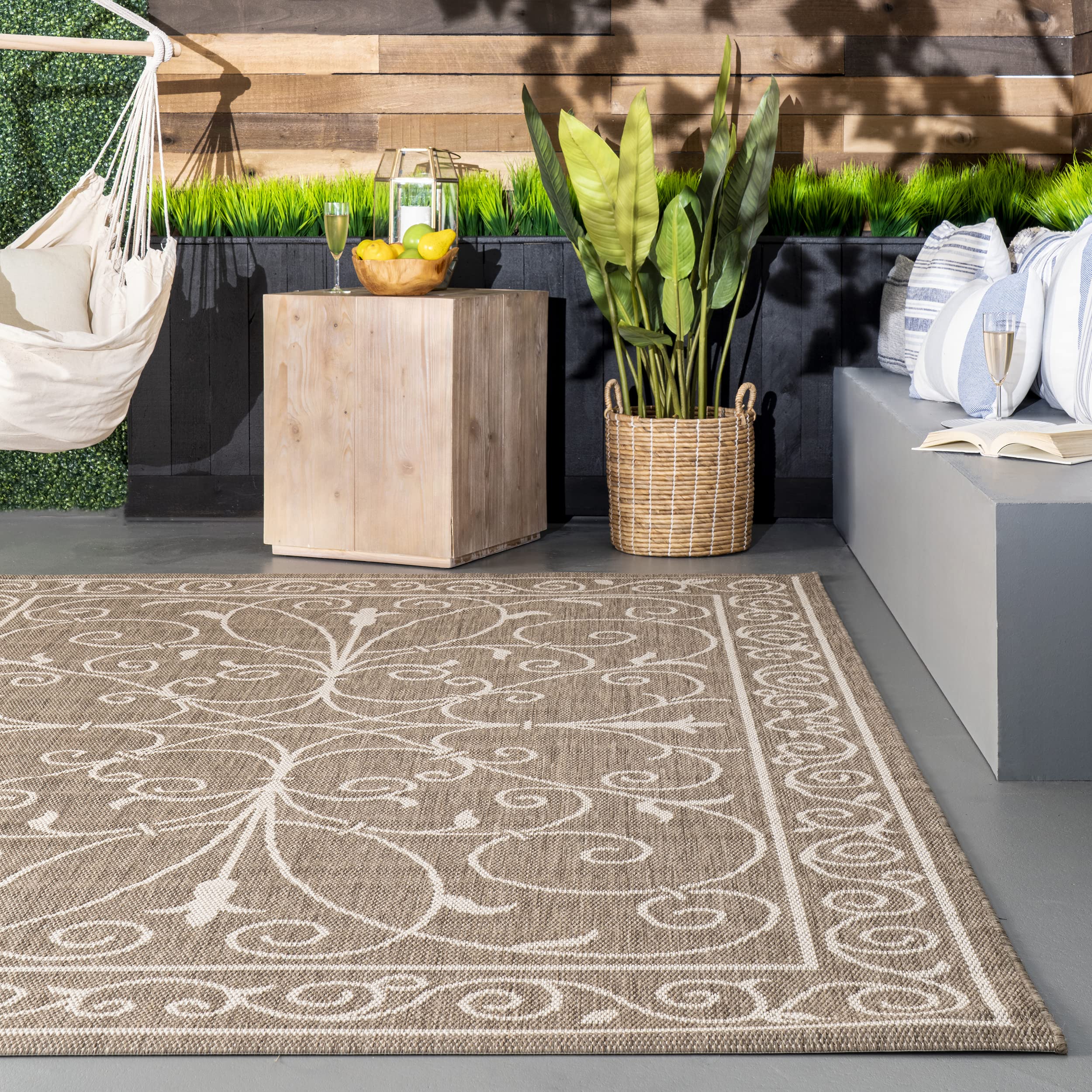 nuLOOM Kathleen Traditional Indoor/Outdoor Area Rug, 4x6, Beige