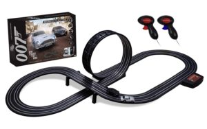 scalextric micro james bond no time to die 1:64 battery powered slot car race track set g1161t, black