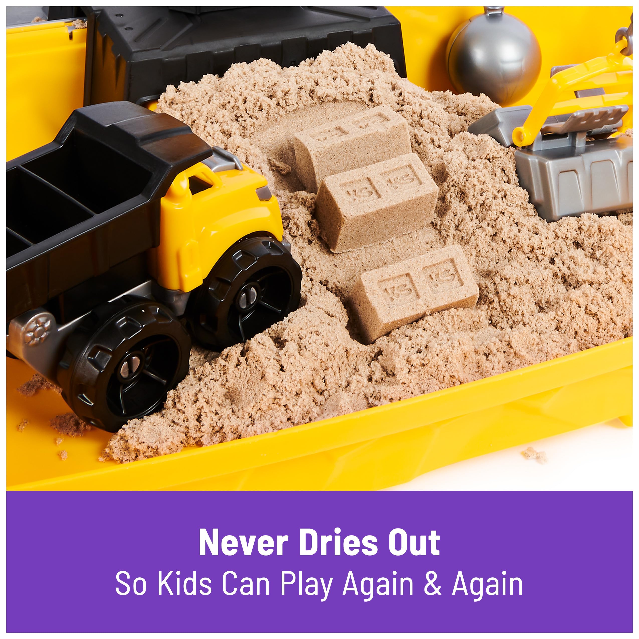 Kinetic Sand, Construction Site Folding Sandbox with Toy Truck and 2lbs of Play Sand, Sensory Toys for Kids Ages 3 and up