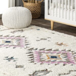 nuLOOM Jocelyn Tribal Shag Tasseled Area Rug, 3x5, White