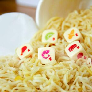 USAOPOLY YAHTZEE Cup Noodles | Collectible Yahtzee Game Made to Look Like Iconic Ramen Meal with Custom Dice | Travel Yahtzee Game & Dice Game