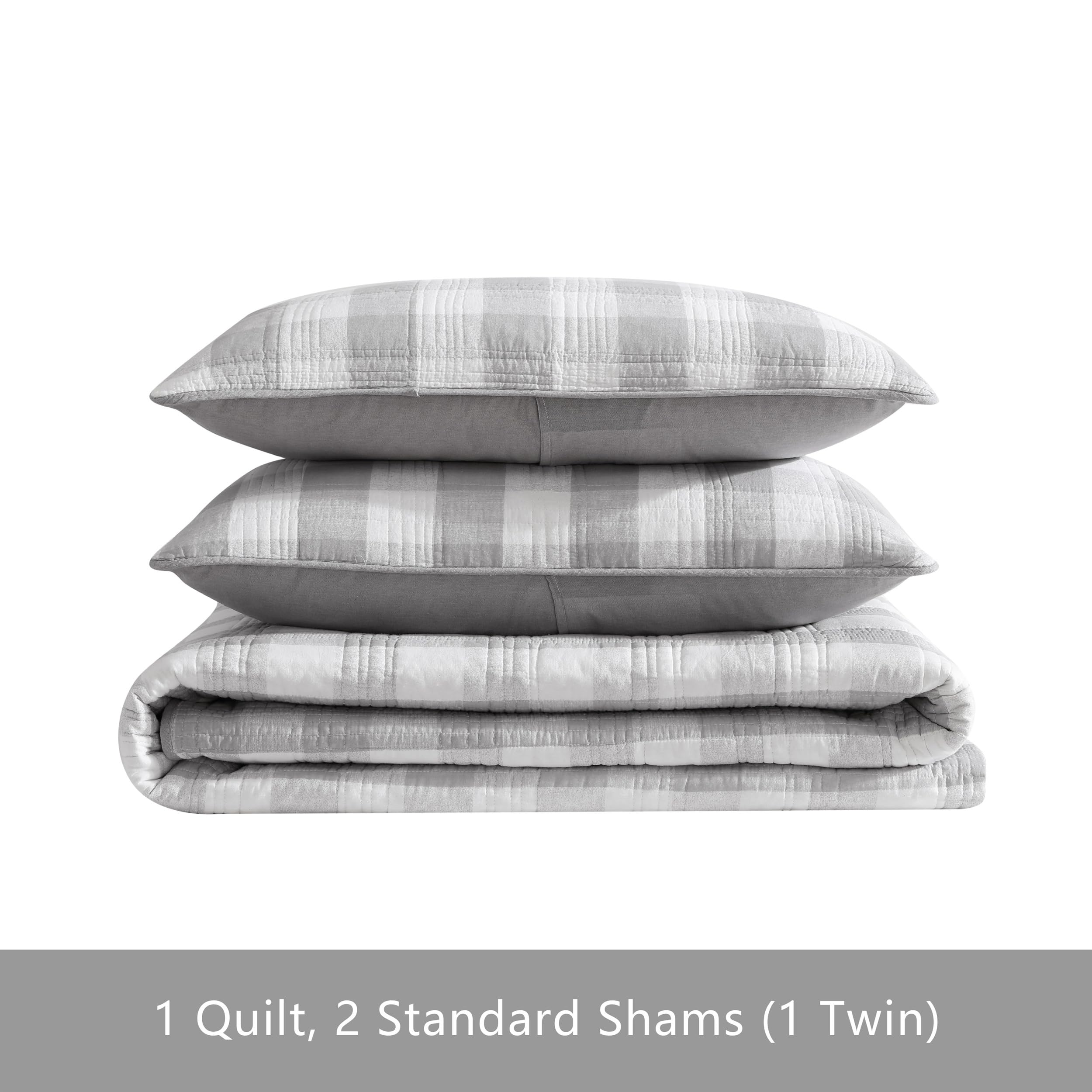 Eddie Bauer- Queen Quilt Set, Cotton Reversible Bedding with Matching Shams, Home Decor for All Seasons (Lakehouse Plaid Light Grey, Queen)