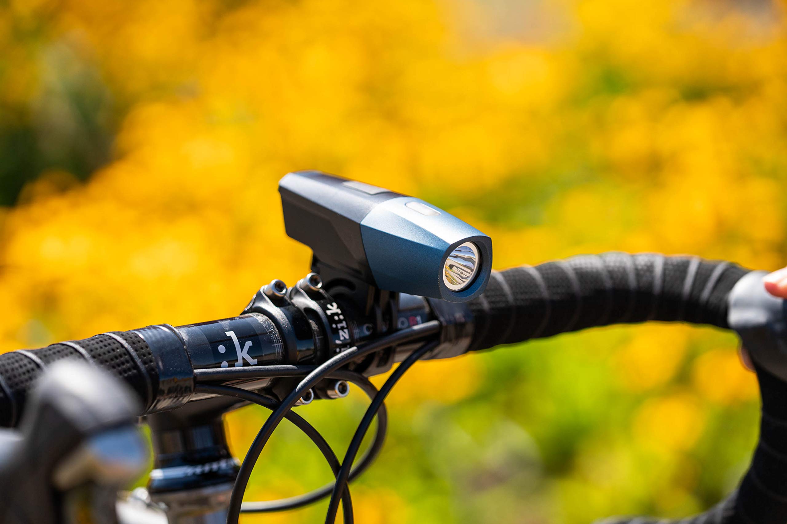 Portland Design Works | Lars Rover Power 850 | USB Rechargeable Bicycle Headlight with Battery Meter