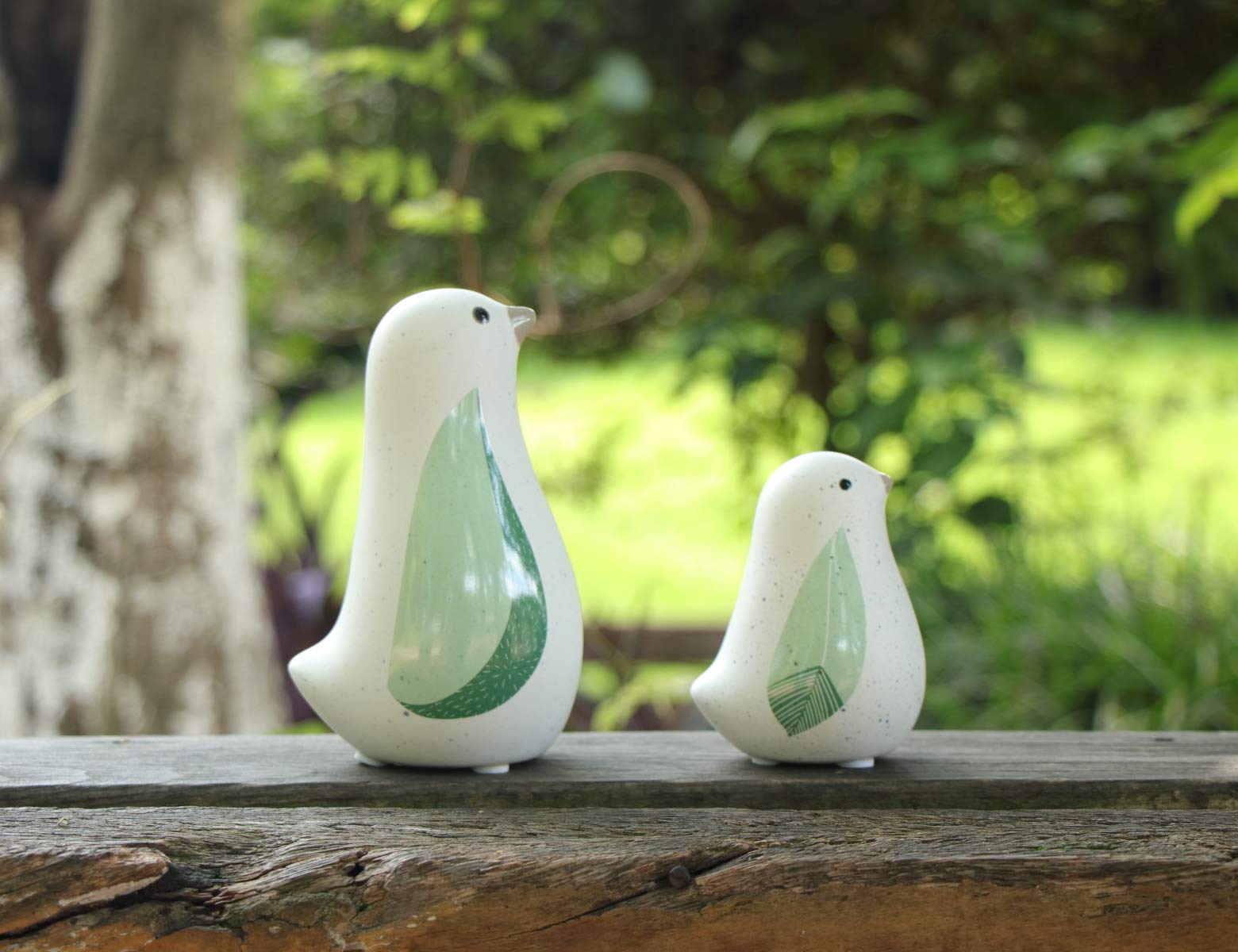 Unique Sitting Birds Figurines with Green Leaf Wings , Animal Statues, Home Garden Décor Tabletop Ornament A (Set of 2)