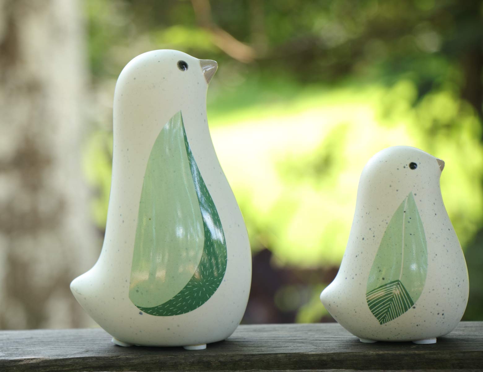 Unique Sitting Birds Figurines with Green Leaf Wings , Animal Statues, Home Garden Décor Tabletop Ornament A (Set of 2)