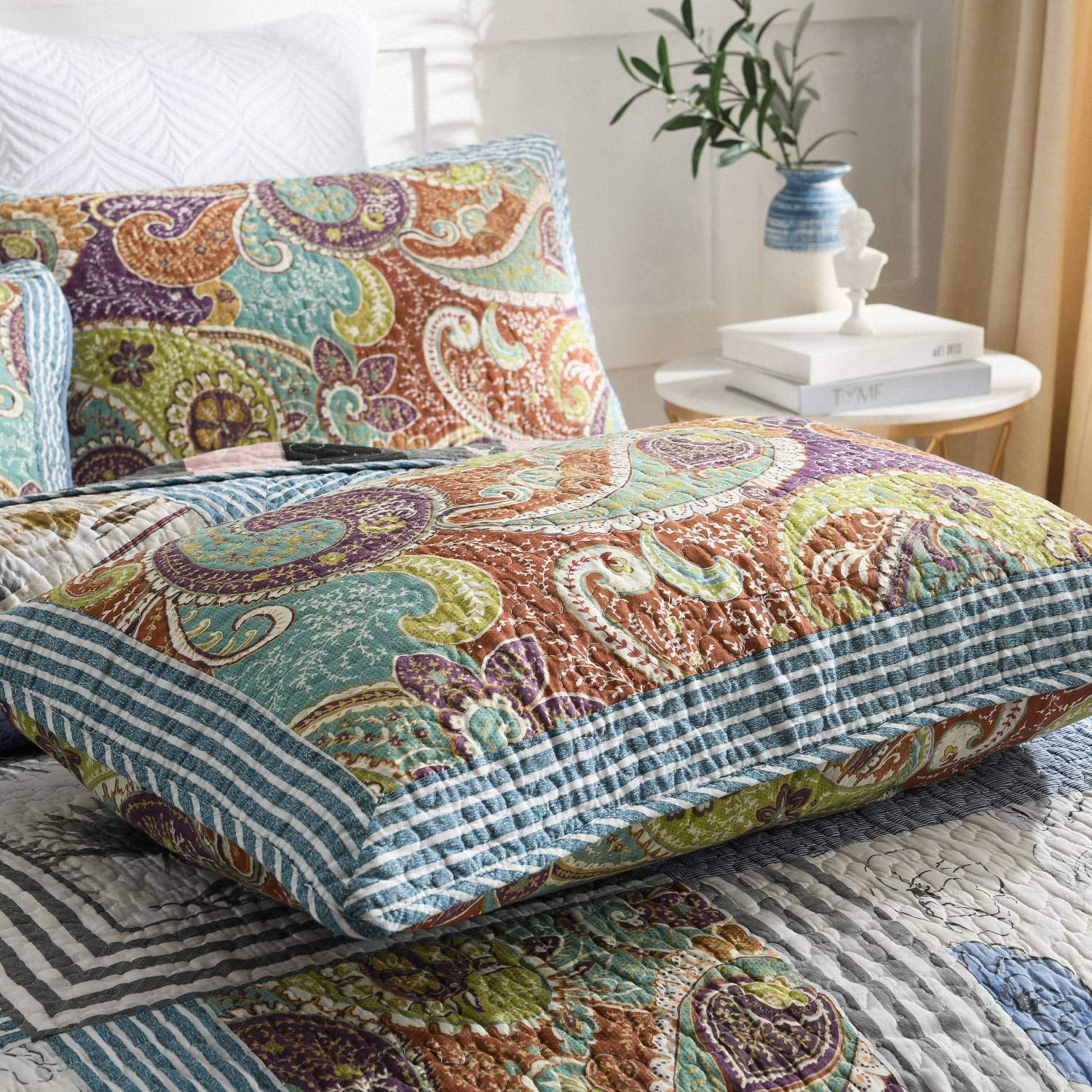 NEWLAKE Bedspread Quilt Set with Real Stitched Embroidery, Floral Paisley Grid Pattern,Queen Size