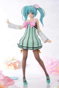 sega 115-1011819 hatsune miku project diva future tone colorful drop spm premium action figure, 11"