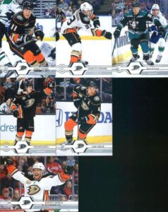 anaheim ducks 2019-20 upper deck series 1 veteran nhl team set hockey team set of 6 cards: cam fowler(#174), rickard rakell(#175), nick ritchie(#176), jakob silfverberg(#177), daniel sprong(#178), hampus lindholm(#179)