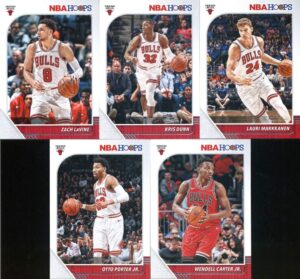 2019-20 panini nba hoops chicago bulls team set of 10 cards: zach lavine(#25), kris dunn(#26), lauri markkanen(#27), otto porter jr.(#28), wendell carter jr.(#29), denzel valentine(#30), thaddeus young(#78), coby white(#204), daniel gafford(#243), coby wh