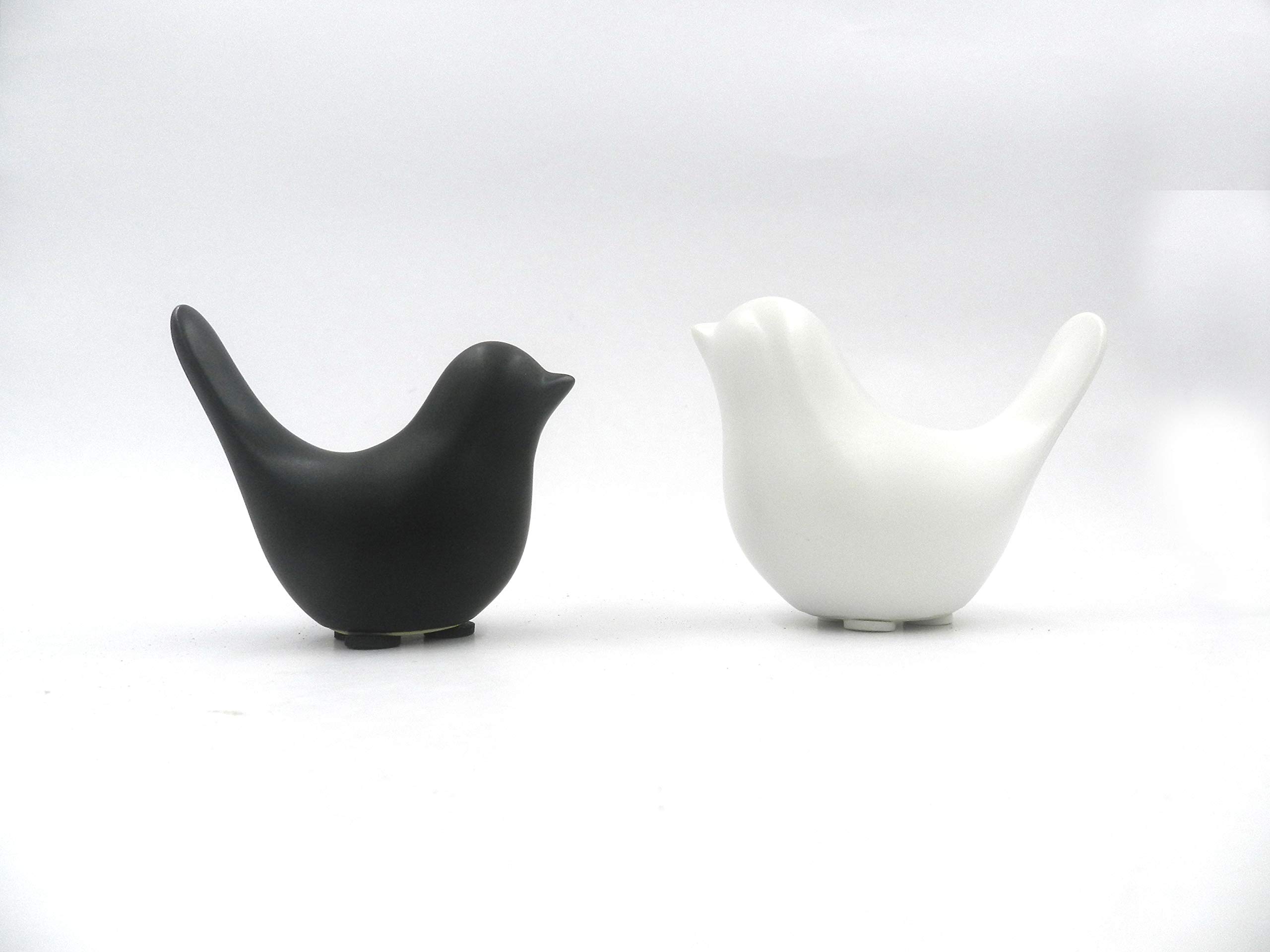 SuDuoLa Scandinavian Decor Bird Decor (Minimalist Decorations Modern Sculptures White Doves Birds Figurine) Home Decor Crafts Ceramic Birds Gifts (Black and White) 2Pcs