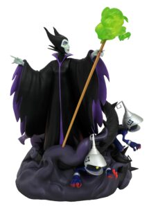 diamond select toys kingdom hearts iii gallery: maleficent pvc figure, multicolor, 11 inches