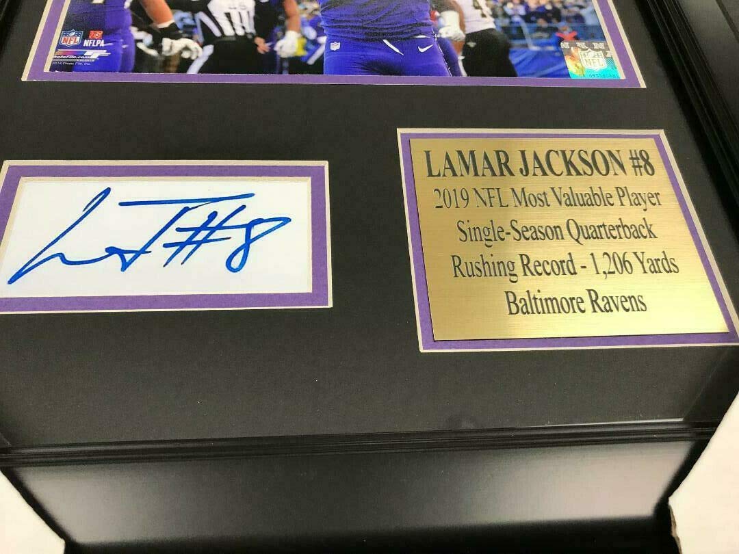 LAMAR JACKSON BALTIMORE RAVENS Facsimile Autographed REPRINT Framed 8x10 Photo