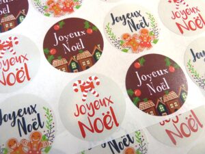 pack of 30 joyeuses fêtes joyeux noël french christmas greeting stickers, colourful self-stick labels for cards, envelopes, craft, decoration