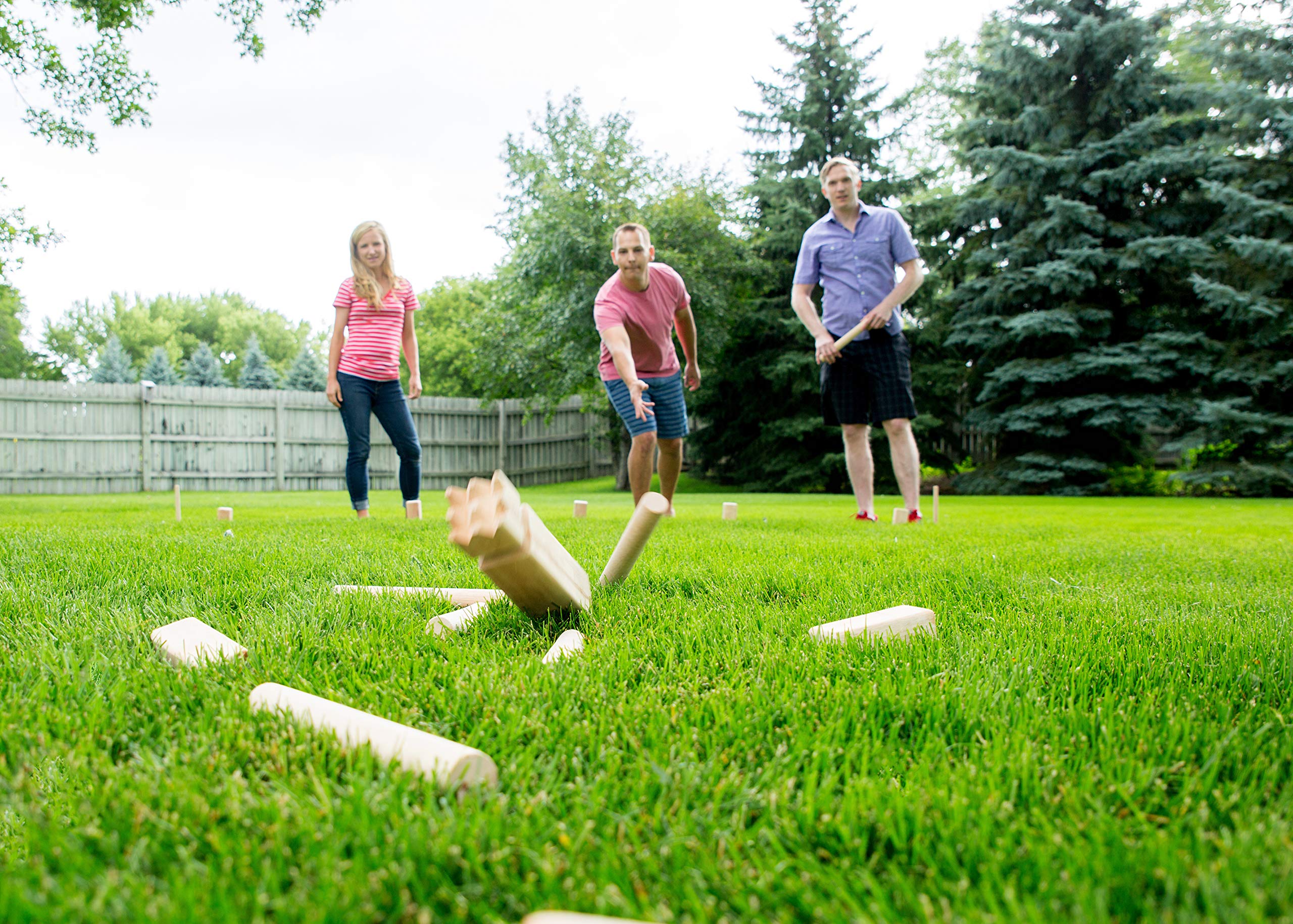 Yard Games Kubb Regulation Size Outdoor Tossing Game with Carrying Case, Instructions, and Boundary Markers