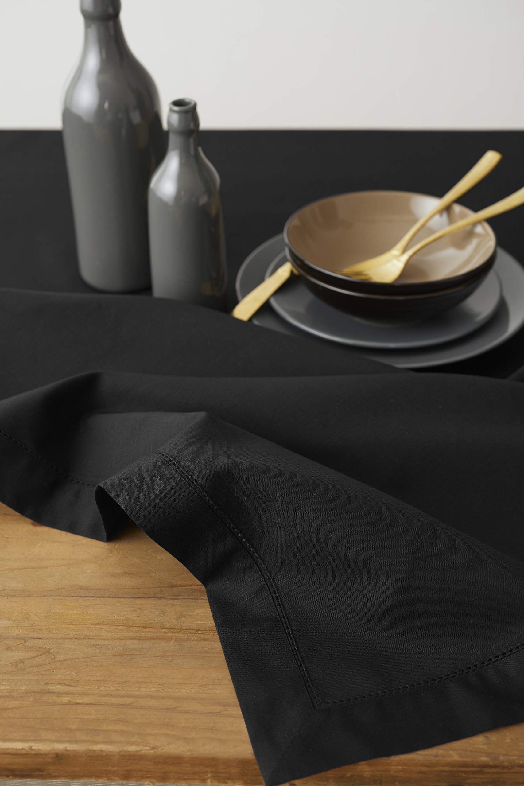 Solino Home Black Tablecloth – Cotton Linen Hemstitch Tablecloth 58 x 84 Inch – Machine Washable Rectangle Table Cloth for Summer