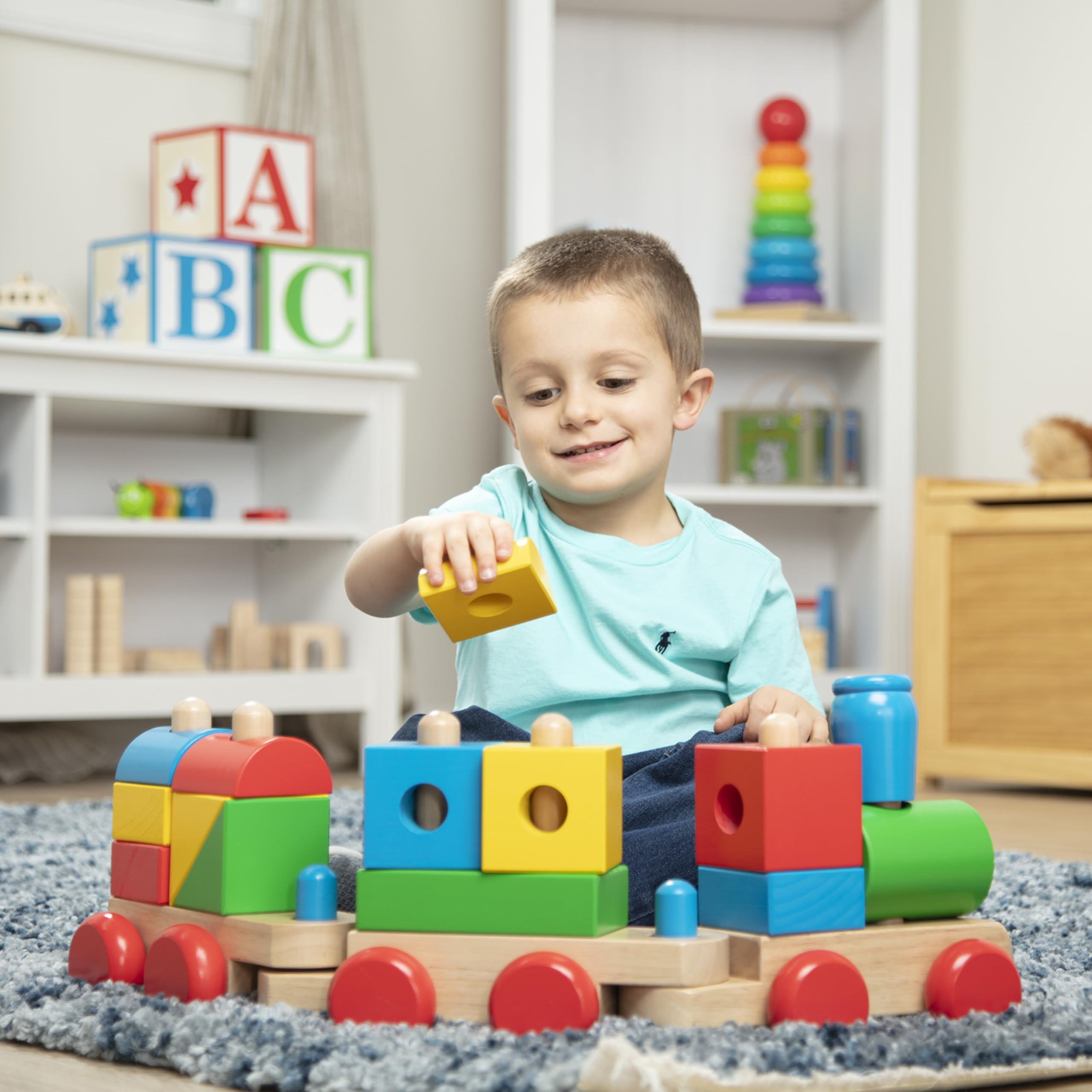 Melissa & Doug Wooden Jumbo Stacking Train – 4-Color Classic Wooden Toddler Toy (17 pcs)