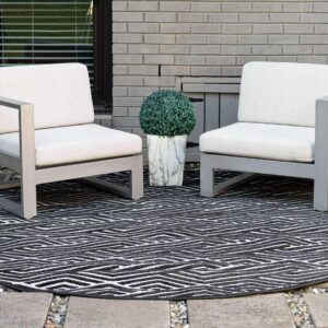 Unique Loom Sabrina Soto Outdoor Collection Modern, Vibrant, Carved Area Rug, 8 ft x 8 ft, Black/Ivory